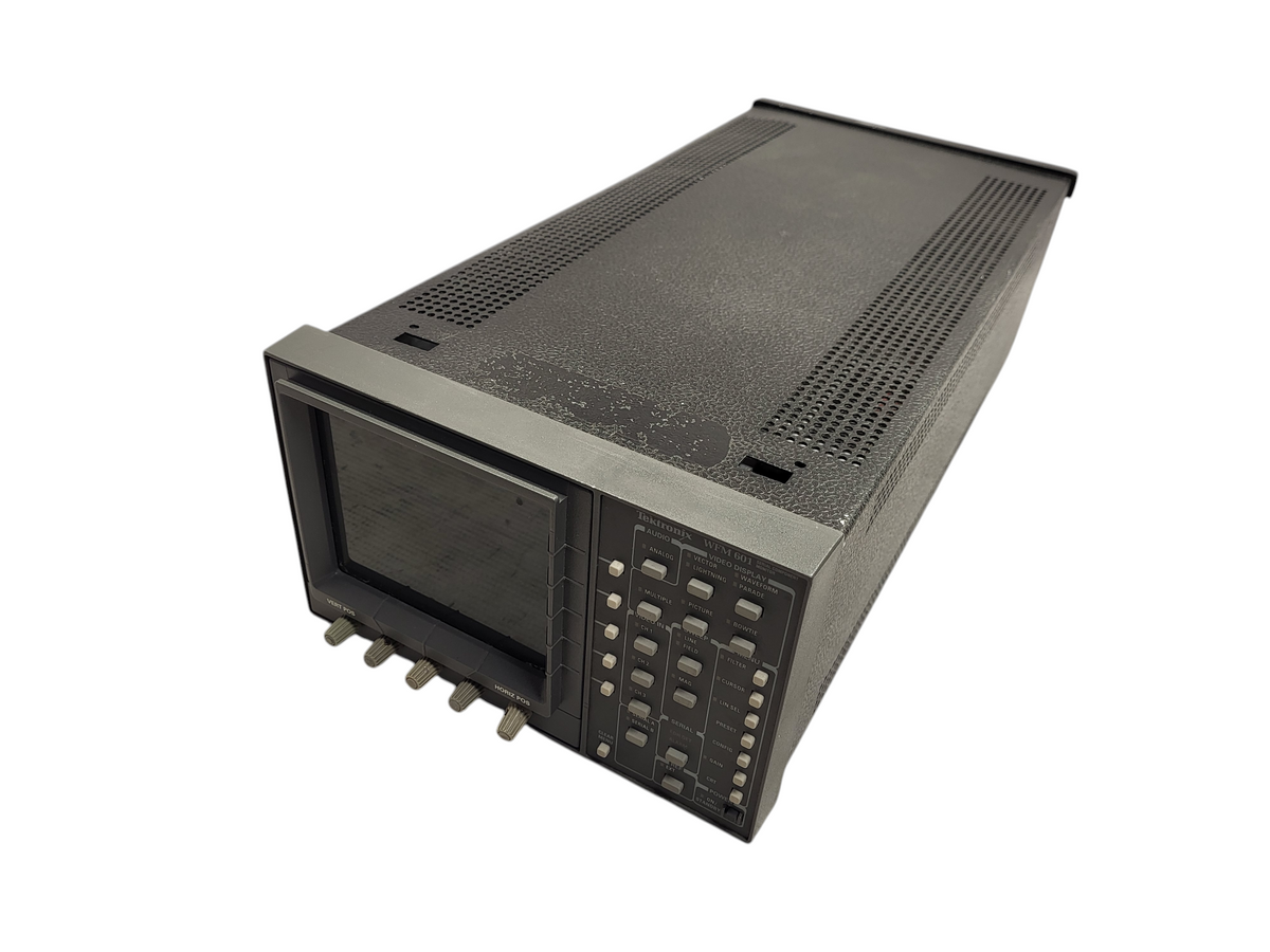 Tektronix WFM601 standard definition waveform monitor READ $ — retail.era